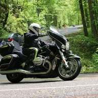 Transcontinental top case lid rack | BMW R18 Motorcycle Forum